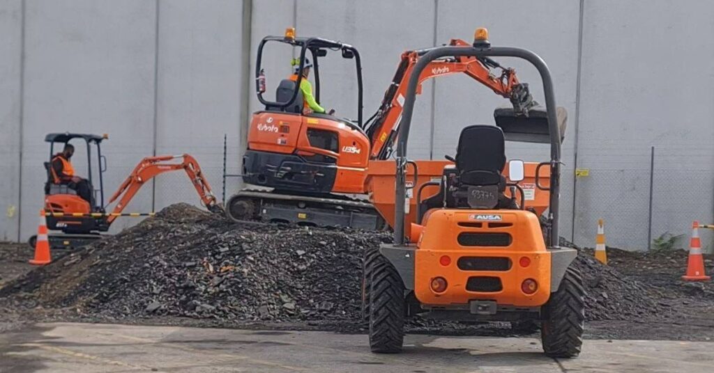Digger Operator Introduction Training - including RTW - Besafe Training Ltd